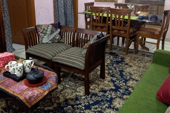 Learn 5-6 & Eat 9-10 Veg & Non-Veg Authentic Dish in a Delhi Home - The Food Tasting