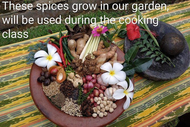 Learn how to make authentic Sumatran dishes using traditional spices - Exploring the Cooking Experience in Medan