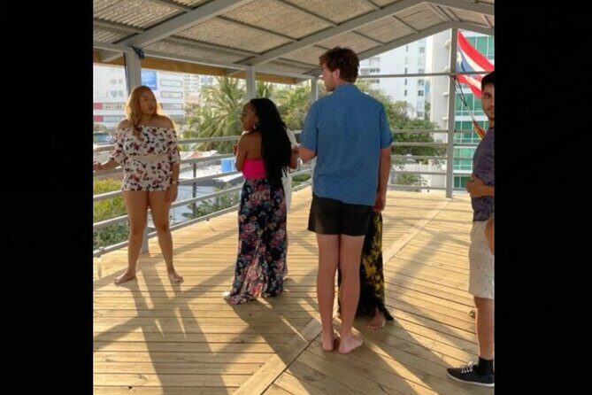 Learn Salsa in San Juan - Vivid beginner lesson - A Closer Look at the Experience