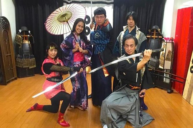 Learn The Katana Sword Technique of Samurai and Ninja - The Lesson Structure: Sword Techniques, Poses, and Shuriken Throwing