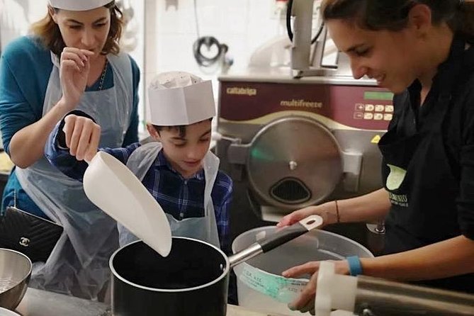 Learn To Make Gelato in an Authentic Gelateria of Rome - Accessibility and Meeting Point Details