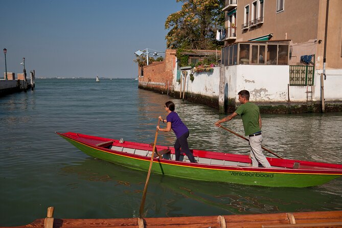 Learn to Row in the Canals of Venice - Accessibility and Additional Details