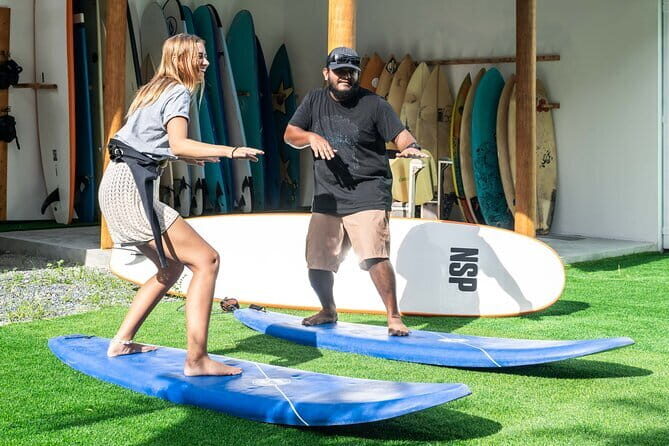 Learn to surf with Fuvahmulah Surf School - Introduction