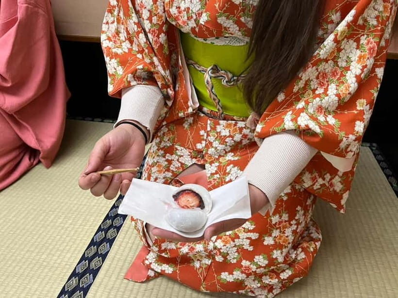 Learn Zen in a class of making Matcha tea near Osaka Castle - FAQ