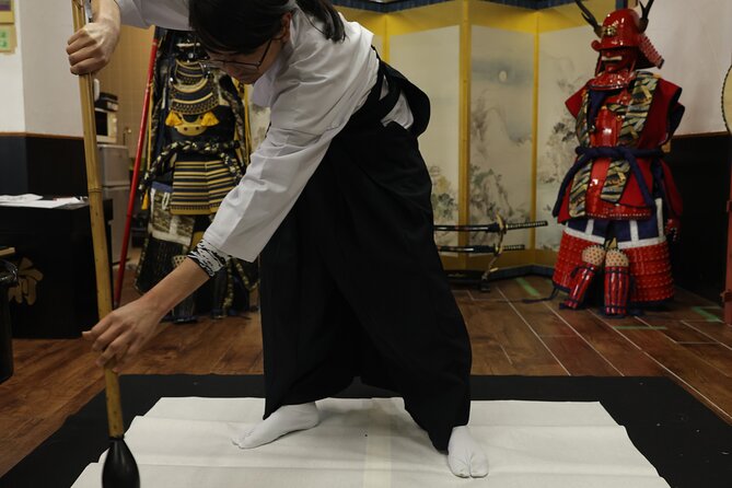 Learning Bushido & Zen at Samurai Calligraphy Near Osaka Castle - Mastering the Shodo Tools
