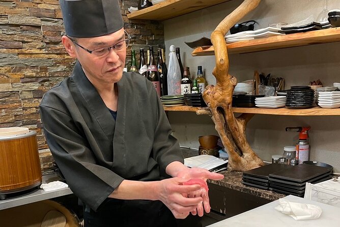 Learning Sushi From a Professional Sushi Chef in Osaka - Intimate Learning Environment