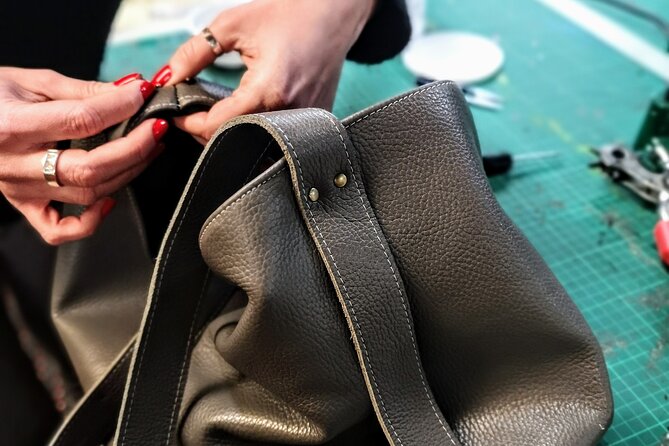Leather workshops, Private classes - FAQ