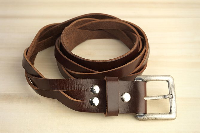 Leathercraft Workshop in the Rastro of Madrid. - Perfect for All Skill Levels