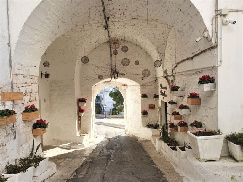 Lecce: Alberobello, Locorotondo, Ostuni & Apulian Brunch - Wrapping It Up