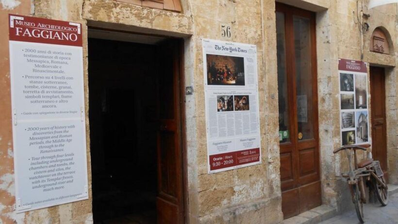 Lecce Audioguide - TravelMate app for your smartphone - Visiting the Sites with the App