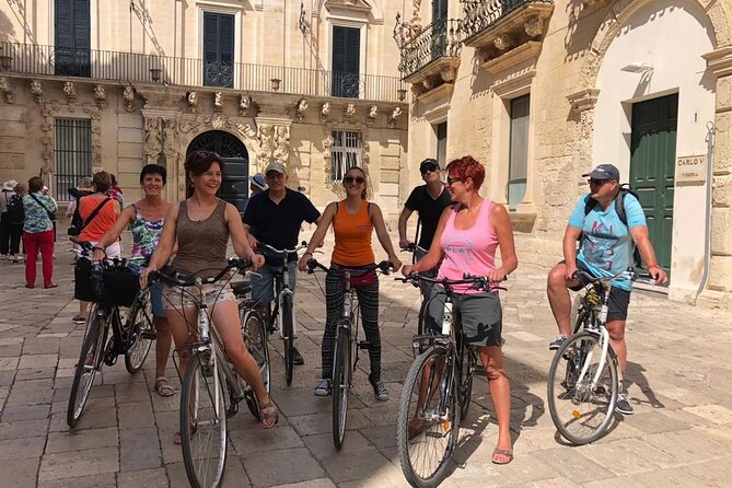 Lecce Historical Attractions Tour in Group (2h) - Accessibility and Participation