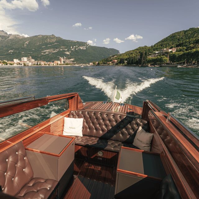 Lecco: Sunset Shared Boat Tour with a Prosecco Aperitif - In Summary