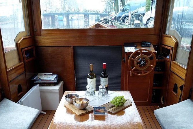 Leemstar Cruise Review: An Unforgettable Experience - Comfortable and Eco-Friendly Boat Design