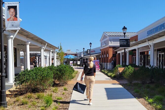 Leesburg Premium Outlets Shopping Tour - The Sum Up