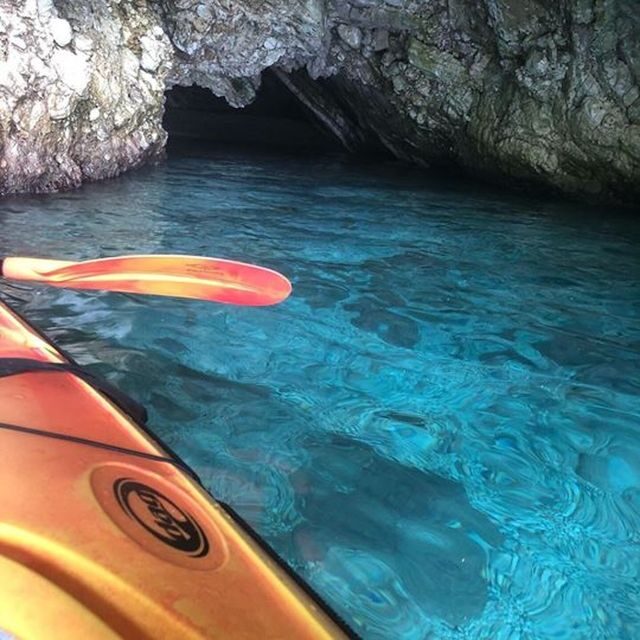 Lefkada: Agios Ioannis & Papanikolis Cave Kayak Tour - An In-Depth Look at the Tour Experience