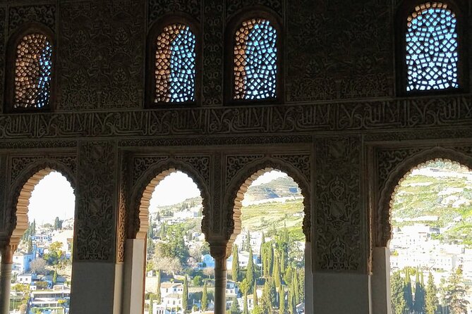 Legends of the Alhambra Tour with Tickets Included - Who Should Book This Tour?