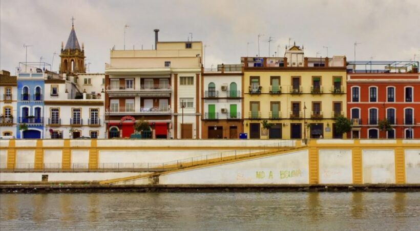 Legends of Triana Walking Tour in Spanish - Who Should Consider This Tour?