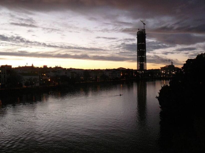 Legends of Triana Walking Tour in Spanish - FAQs