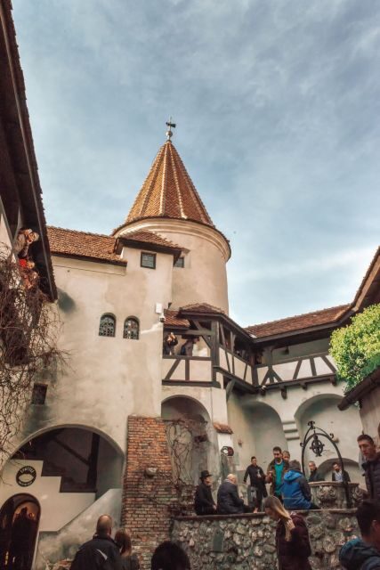 Legends&Wildlife Awaits: Dracula's Castle & Bear Sanctuary - FAQs