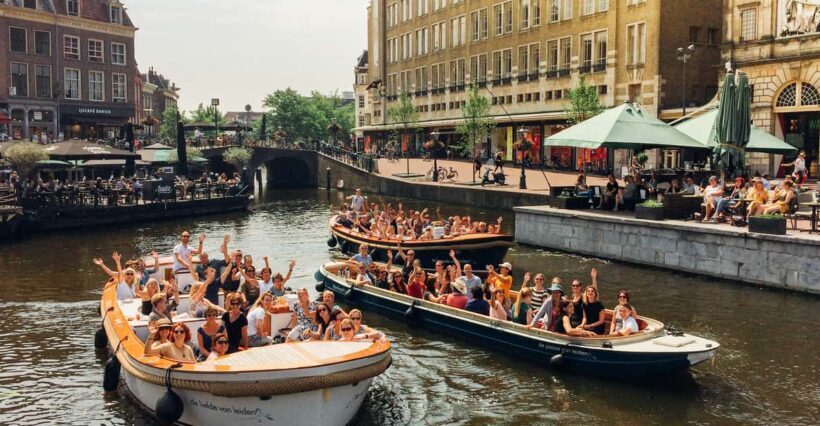 Leiden: Guided City Canal Cruise - FAQs