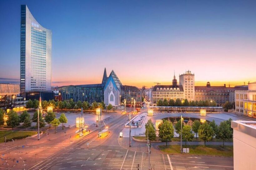 Leipzig : Must-See Attractions Walking Tour With a Guide - Key Points