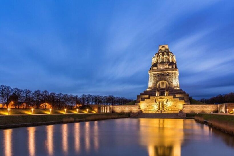 Leipzig : Must-See Attractions Walking Tour With a Guide - Authentic Experiences as Reported by Others