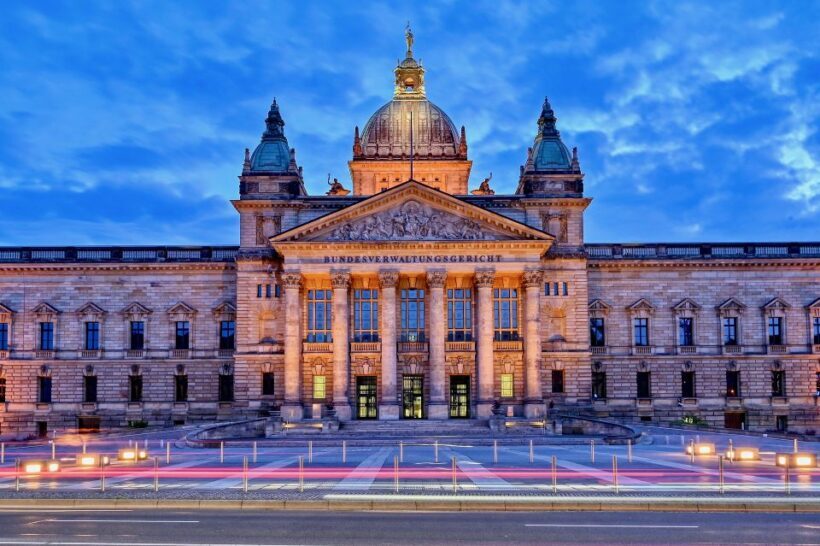 Leipzig - Old Town Historic Walking Tour - Leipzig University: An Academic Powerhouse