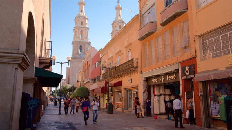 Leon: Las Esmeraldas de León Guided Tour - Key Points
