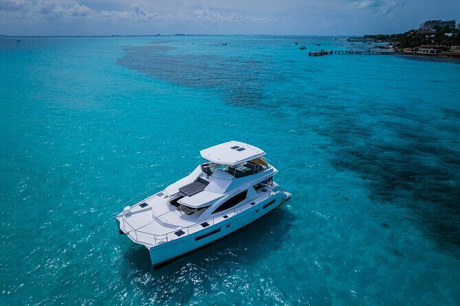 Leopard 51 yacht in Tulum with gourmet dining and water toys - FAQs