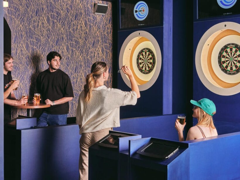 Les Petites Flèches: the only interactive Dart Bar in Paris! - FAQ