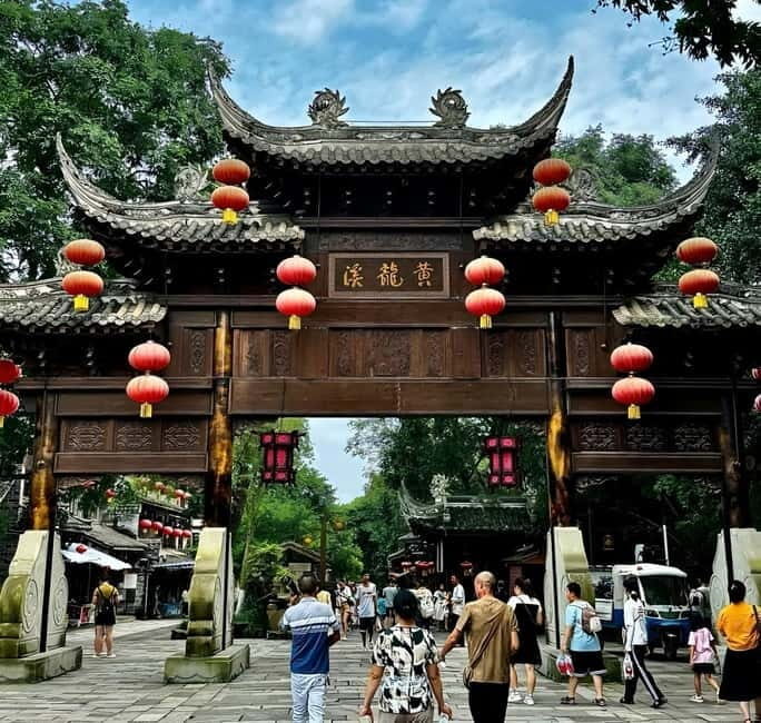Leshan Giant Buddha & Huanglongxi Ancient Town Day Tour - Pricing and Value