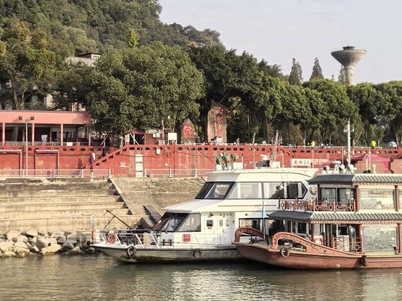 Leshan Giant Buddha & Huanglongxi Ancient Town Day Tour - Final Thoughts