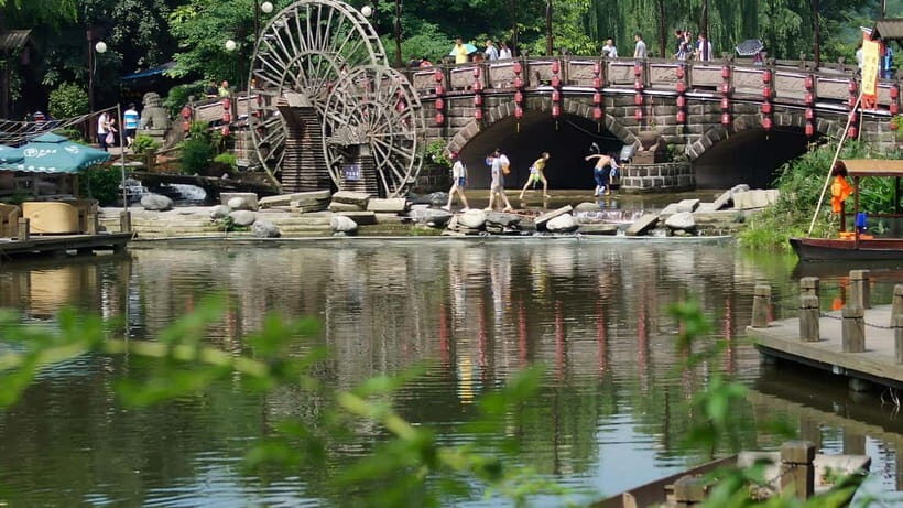 Leshan Giant Buddha & Huanglongxi Ancient Town Day Tour - FAQs
