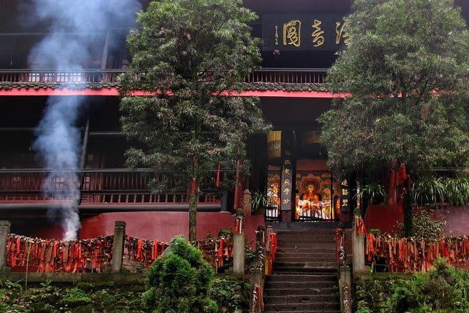 Leshan Grand Buddha & Mount Emei (Golden Summit) by high speed train 2 Day Tour - The Itinerary in Detail: What You’ll Experience