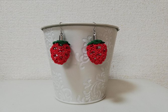 Lets Make Japanese Accessories With Mizuhiki - Incorporating Metal Fittings for Versatility