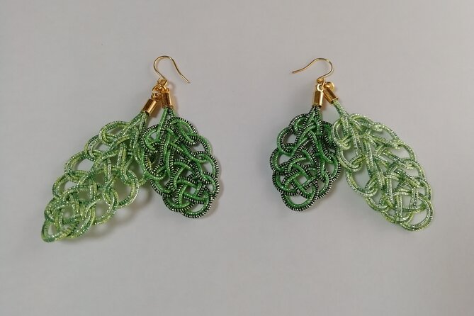 Lets Make Japanese Accessories With Mizuhiki - Accessing the Convenient Meeting Point