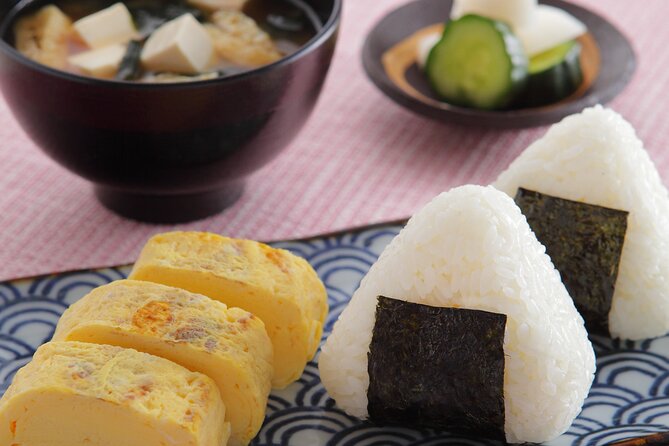 Lets Make Onigiri(Rice Ball) at Professional Cooking Studio - Getting to the Meeting Point