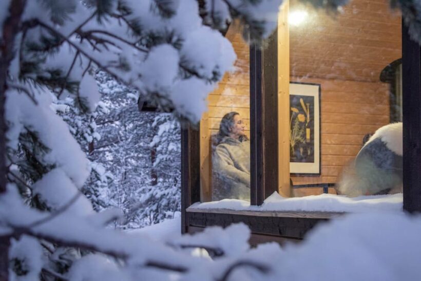 Levi: Aurora Wilderness Escape - The Journey Begins: Muoniontie 955 and Snowmobiling
