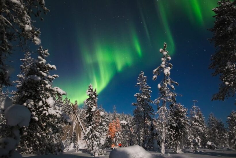 Levi: Northern Lights Campfire - An Authentic Aurora Borealis Outing in Lapland