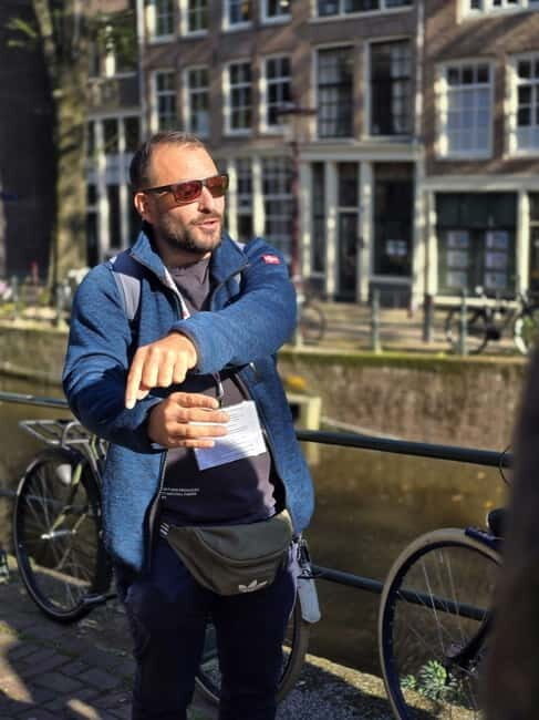 Liberal Amsterdam: Small-Group Walking Tour & Anne Frank VR - Who is This Tour Best For?