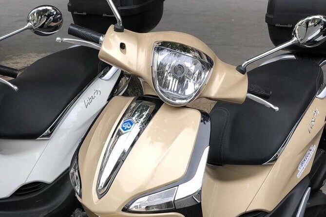 Liberty scooter rental Piaggio 50cc (4T) Paris - Who Should Consider This Rental?