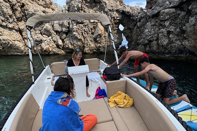 License Free Boat Rental Around the Coast of Santa Ponsa - Important Considerations Before Renting