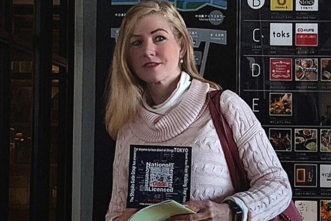 Licensed Guide Tokyo Meguro Cherry Blossom Walking Tour - Knowledgeable and Personable Guide