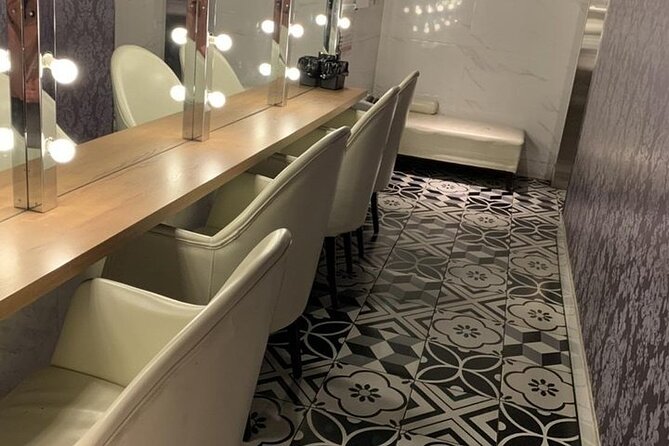 Licensed Guide Walking Tour Featuring Club Warp Shinjuku, Tokyo, Japan - Cancellation Policy and Reviews