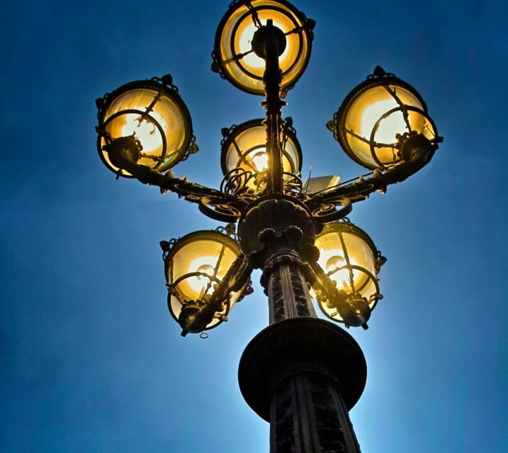 Licht an - der Tanz beginnt! Themen-Stadtführung - Light Up Baden-Baden: A Themed Walking Tour Worth Seeing