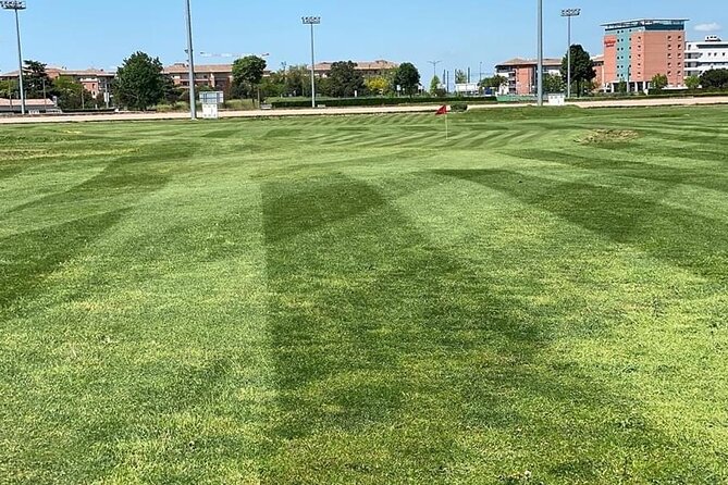 Life-size 9-hole Mini Golf in Toulouse - Value for Money