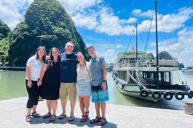 Light Cruise - Best Halong Bay Day Tour with Small Group on Boat - An In-Depth Look at the Experience
