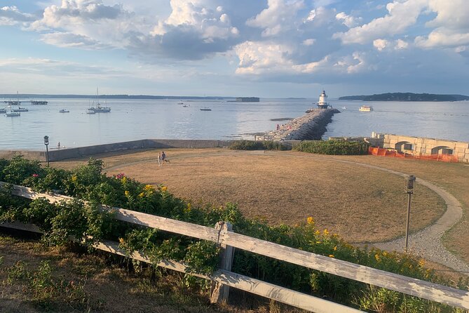 Lighthouse Bicycle Tour From South Portland With 4 Lighthouses - Bicycles and Optional Lunch