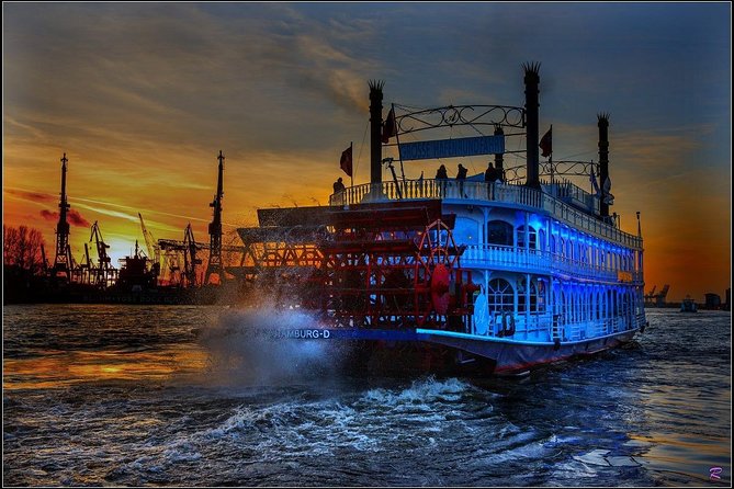 Lights Tour Through the Port of Hamburg and to the Historic Warehouse District - Illuminated Bridges and Harbor