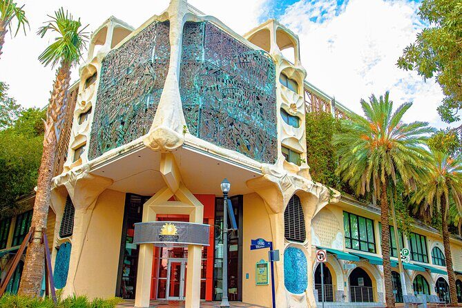 Lil Bahamas Coconut Grove Tour - An Honest Look at the Coconut Grove Experience